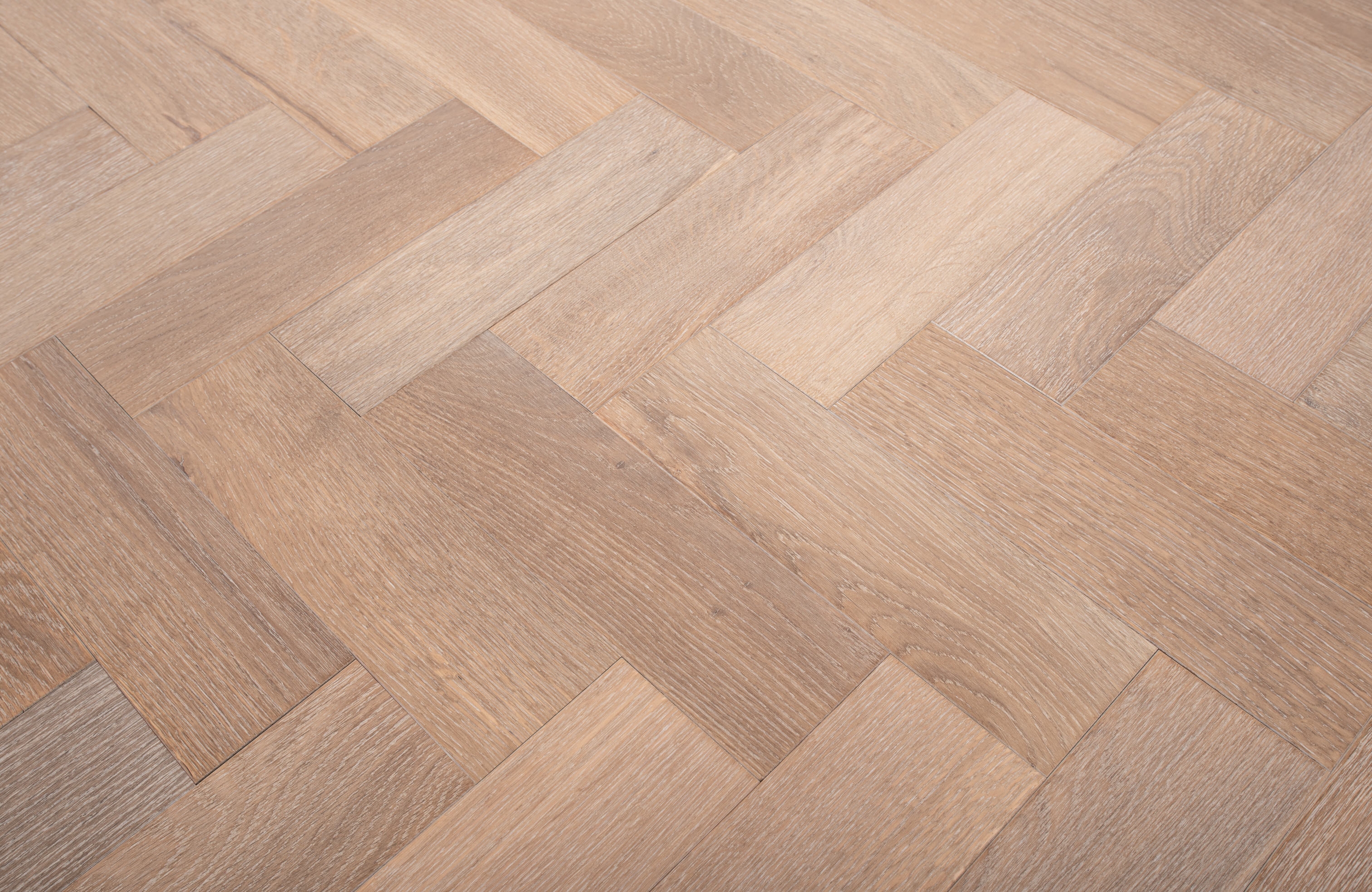 Painswick Feather Engineered Oak